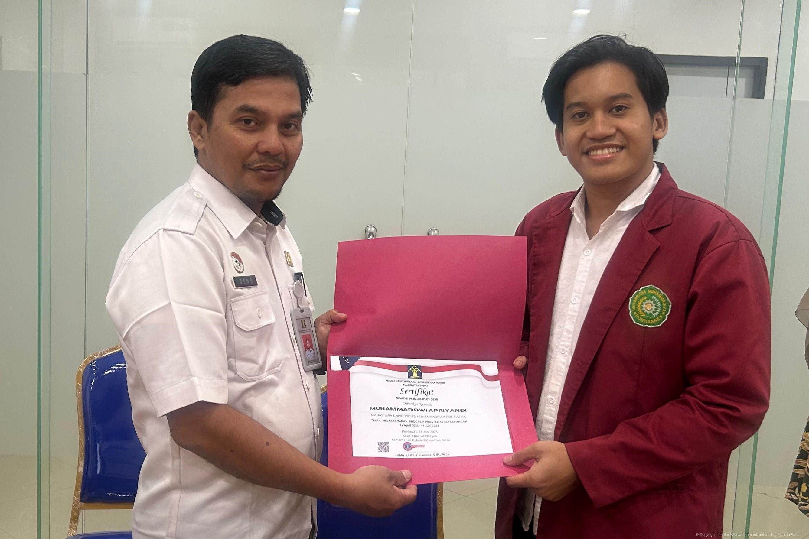 Kanwil Kemenkum Kalbar Lepas Mahasiswa Magang Universitas Muhammadiyah ...